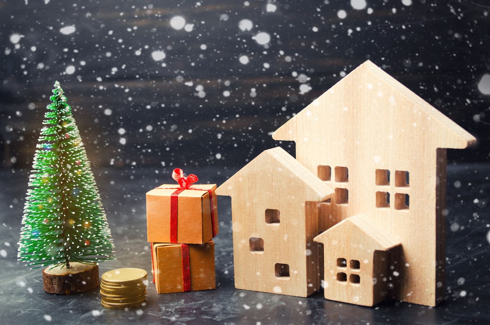 Why Christmas Is the Best Time to Make an Offer on a Property | Mashvisor