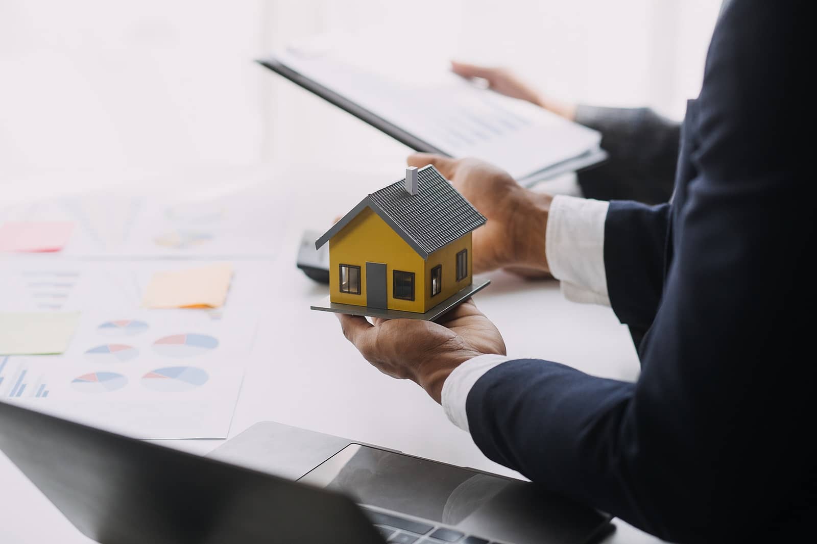 Best Landlord Insurance Companies for Investors | Mashvisor